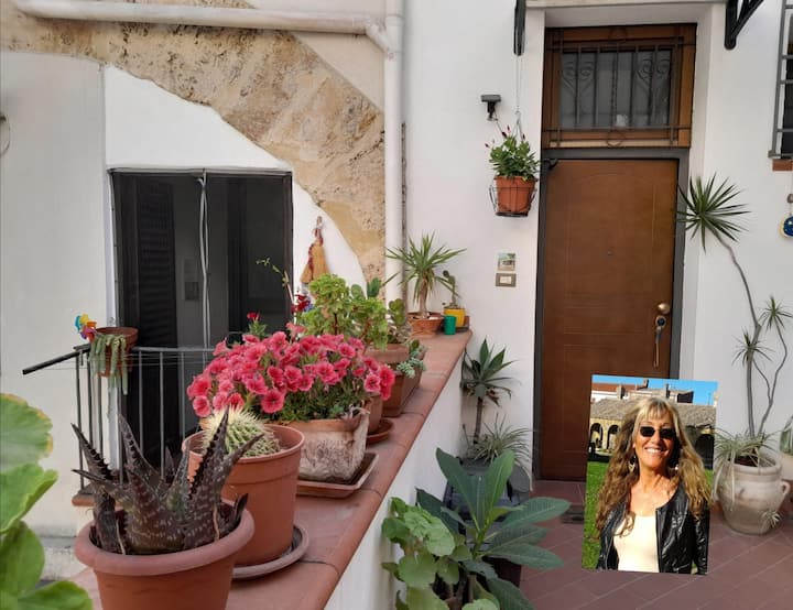 L'angolo Di Vicolo Sancarlo - Palerme