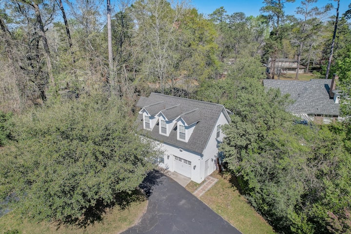 Cozy Haven In The Heart Of Sumter Near Swan Lake! - Sumter, SC