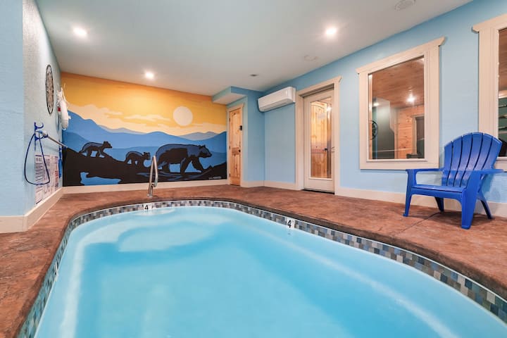 Heated Indoor Pool-pool Table-hot Tub-fire Pit - Gatlinburg, TN