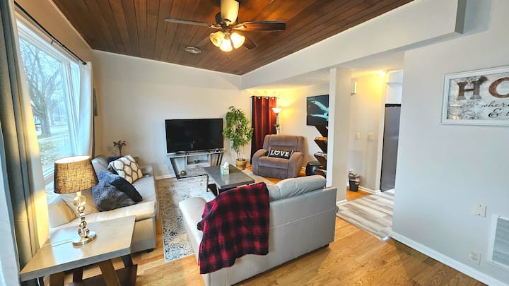 Your Twin Cities Memorable Stay - Saint Paul, MN