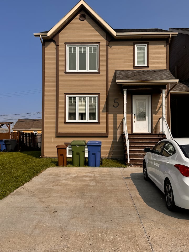 Grande Maison à Rdl – 4 Chambres, 3 éTages - Rivière-du-Loup