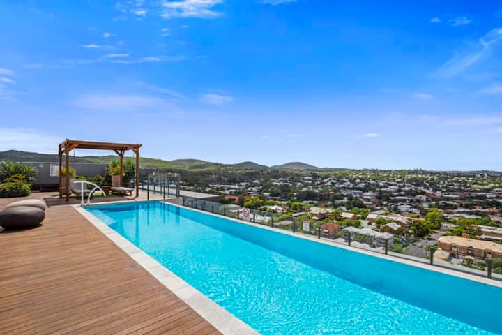 Bright And Airy 2br Apt: Pool & Free Parking - Brisbane