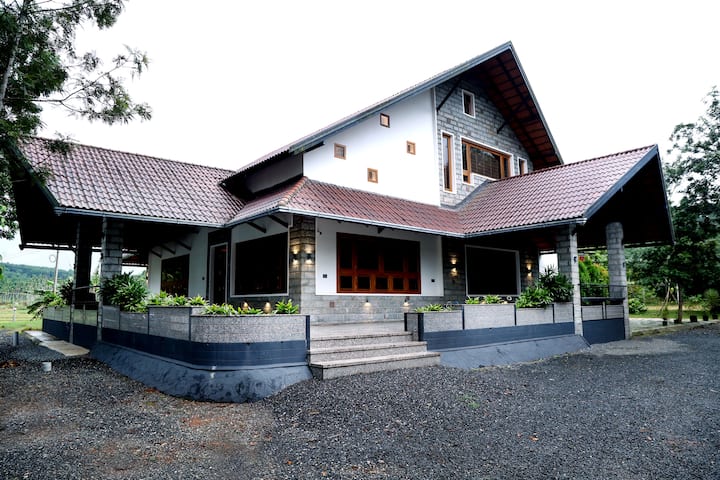 Minash Villa By Mirth - Wayanad