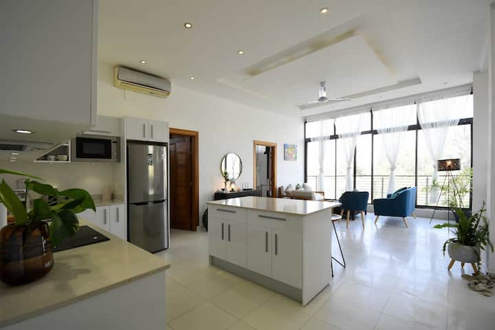Cozy Apt, Secure, Central & Green Location! (2) - Dakar