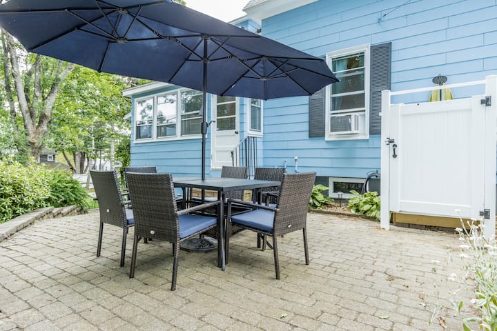 Charming 4 Bedroom Oob Beach House - Old Orchard Beach, ME