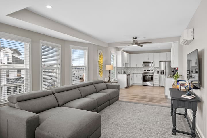 Free Pizza Party Fall Special! Large Condo - Ocean City, NJ