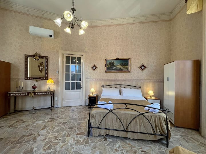 Palazzo Vitrano Tourist Apartment - Catania