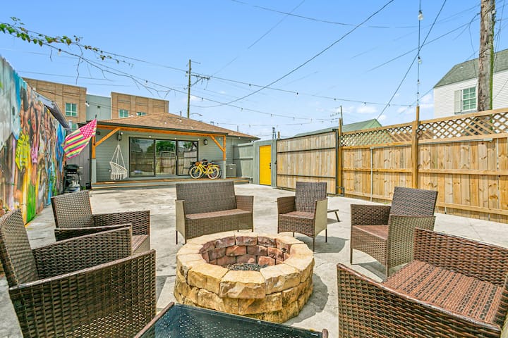 5br West Riverside Home Near Tips | Outdoor Patio - New Orleans, LA