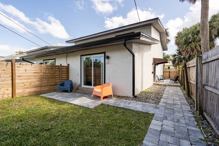 Anastasia Steps To Downtown- Modern Island Home #A - St. Augustine, FL