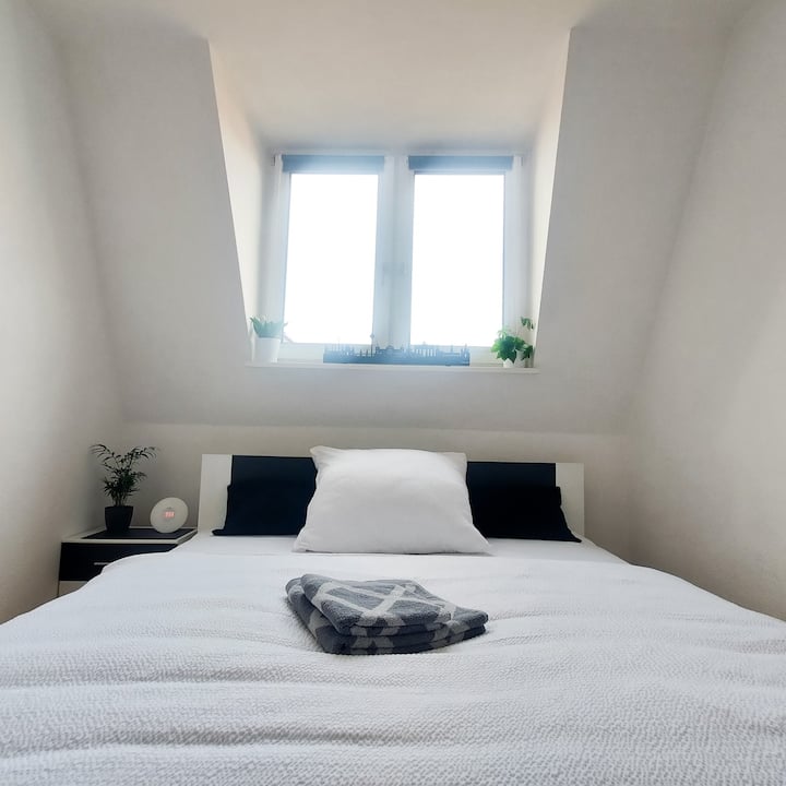 * Comfortable Apartment By U6 & Many Shops * - Berlin