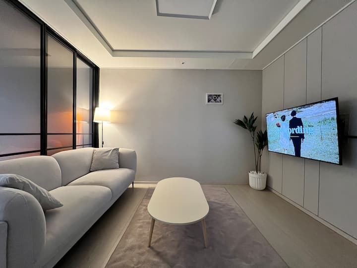 #Ari-house3# 역삼역 도보 5분/ 장기숙박가능 / 세련된인테리어 - Seoul