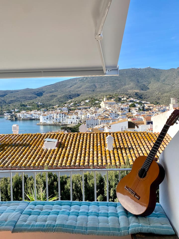Maison Design Avec Vue Panoramique Et Parking - Cadaqués
