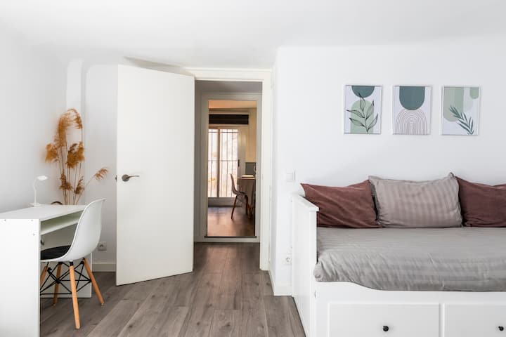 *Pilar Center!* - Zaragoza