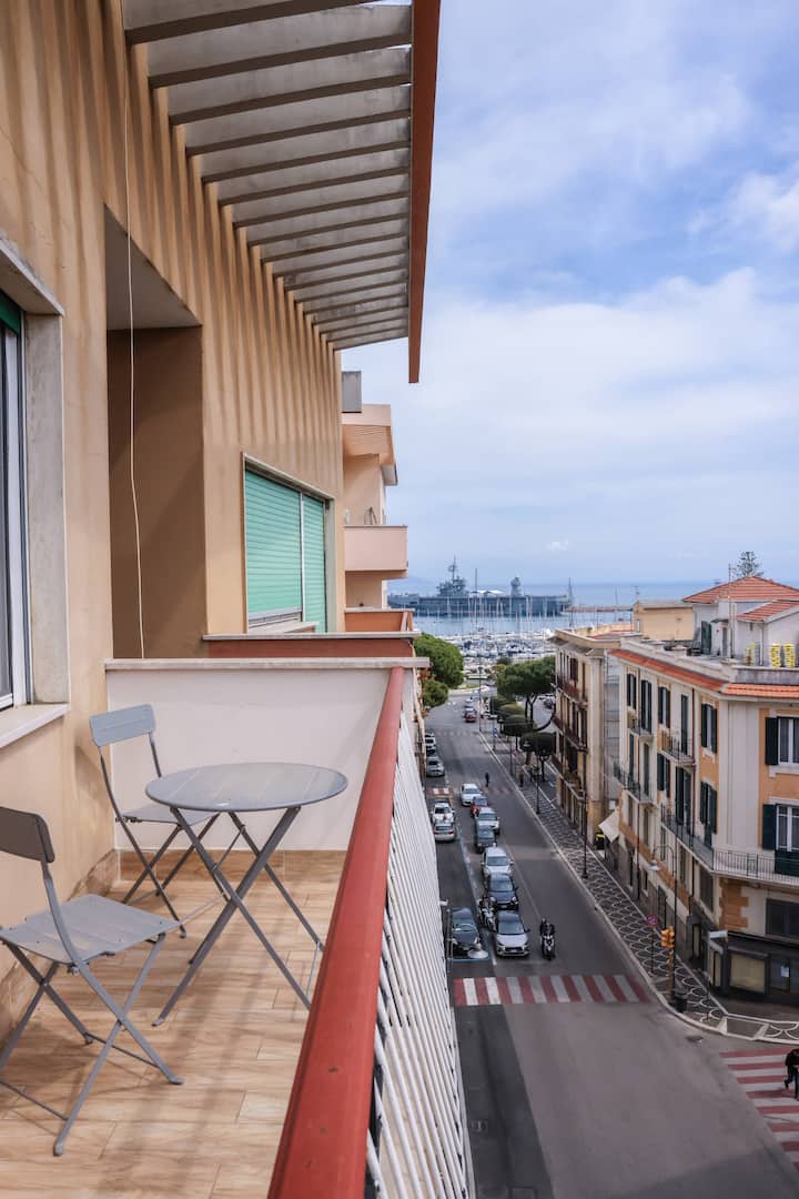 Attico Di Lusso, Ampio, Centrale E Vicino Al Mare. - Gaeta