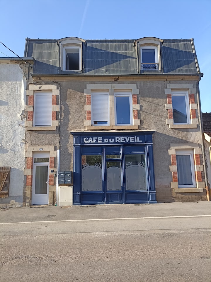 Rdc - T2 à Coté Ba 116 Et Proches Thermes Luxeuil - Luxeuil-les-Bains