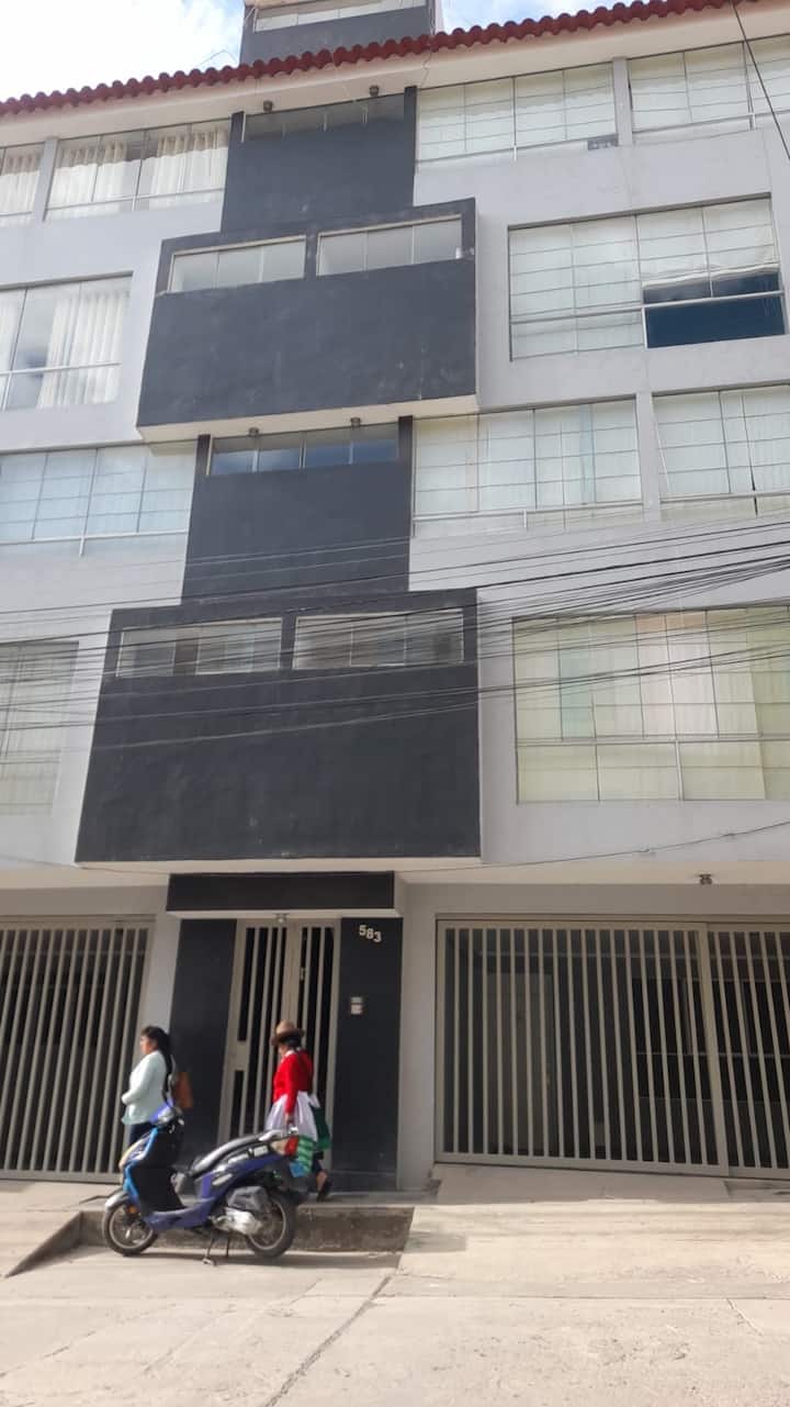 Apartments For Tourists With Garage - Huaraz