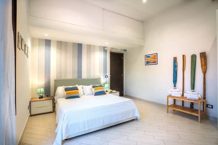 Flat Quisisana, 1br, Sleeps 4, Central Sorrento - Sorrento