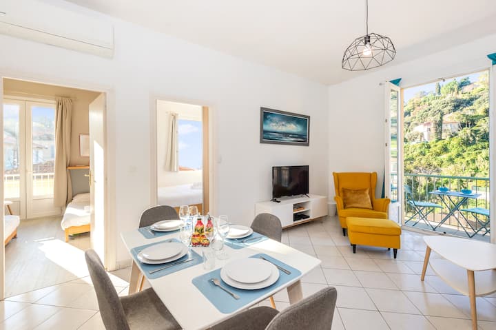 Menton, Bel & Grand Appartement Vue Mer - Plage Rondelli (Menton)