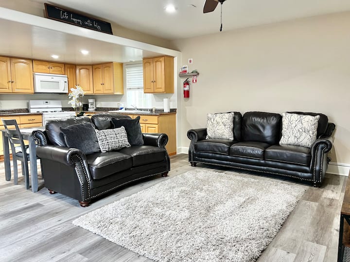 Comfy & Private 1 Bedroom Guest House In Torrance - Torrance, CA