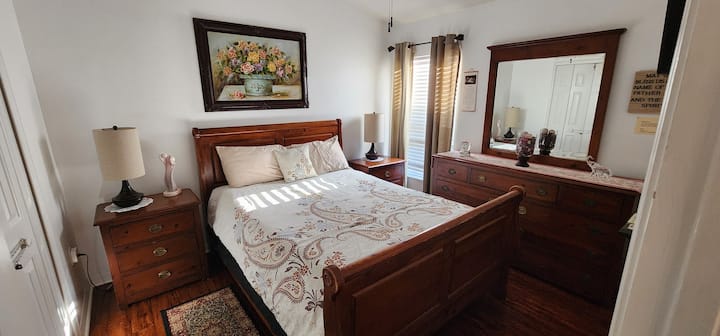 Nice & Clean Private 2 Bedrooms/1 Bath & Entrance - Kissimmee, FL
