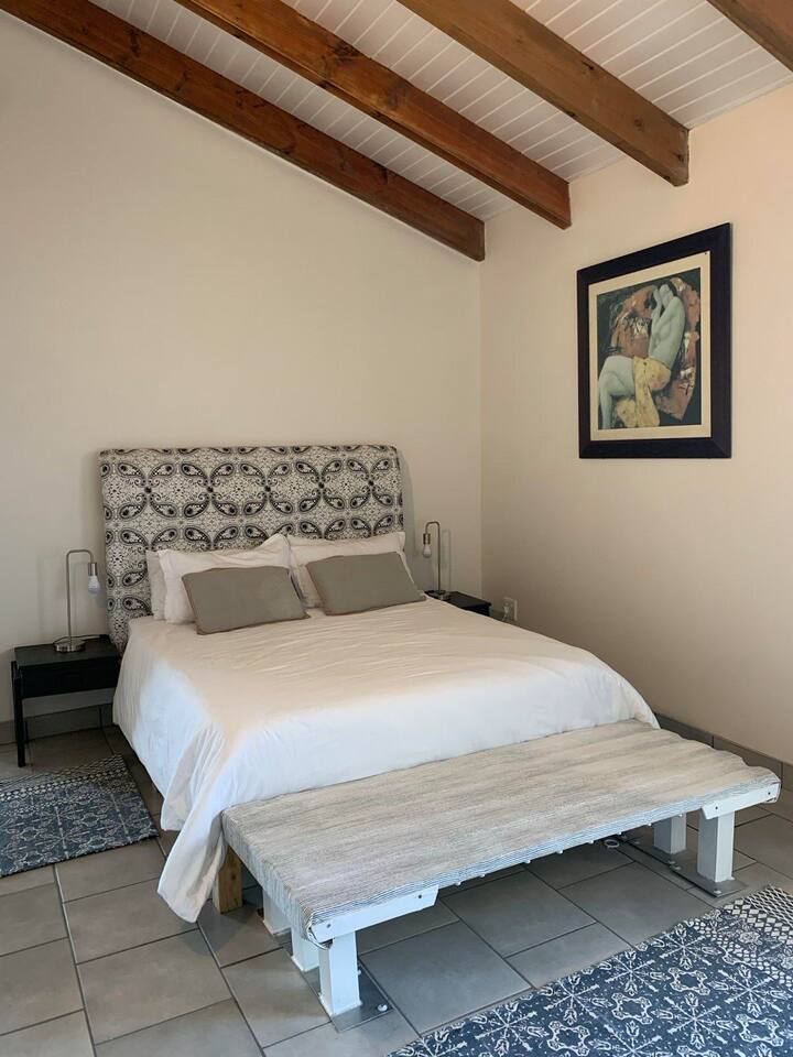 Private Ensuite Room With Queen Bed In Guest House - Jeffreys Bay