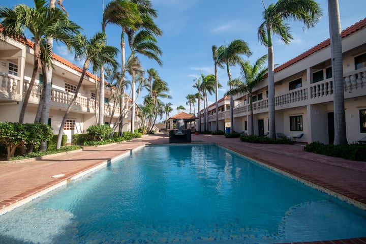 Cozy Two-bedroom Apartment - Aruba