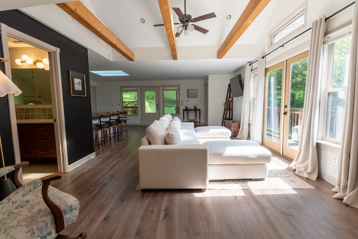 Cullowhee Cottage | Near Mountain Adventures & Wcu - Sylva, NC