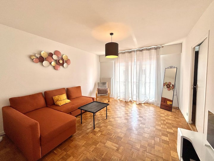 M018 *Marquer* T3 Spacieux Et Lumineux Proche Gare - Annemasse