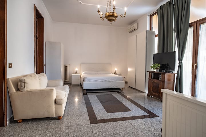 Domus Pretorio, Roma Centro - Rome