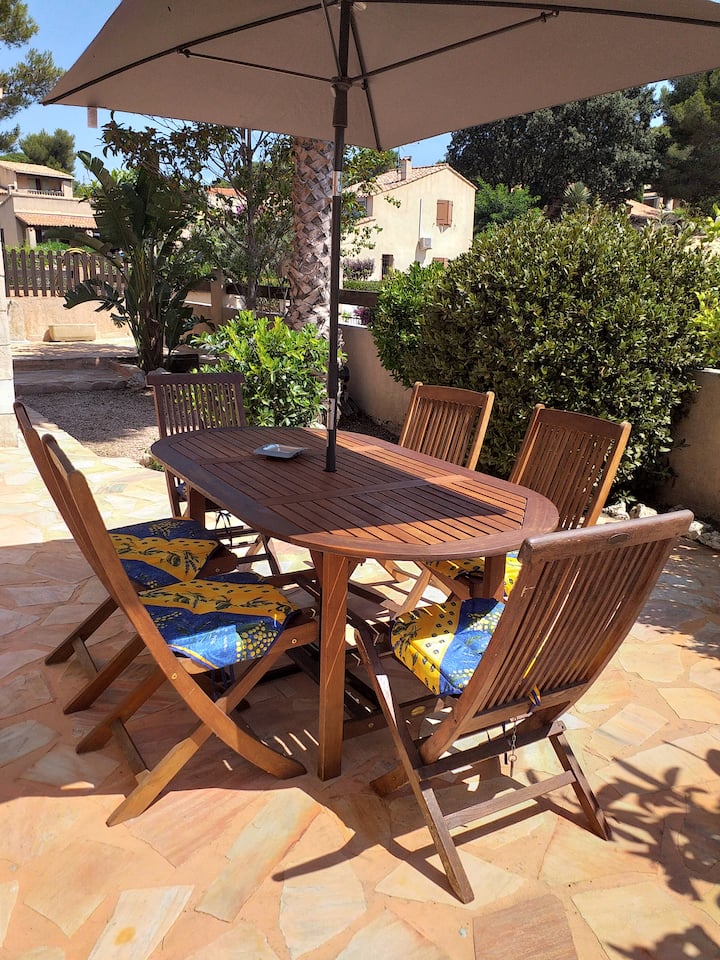 Bord De Mer Beau Logement  60 M² - Sausset-les-Pins