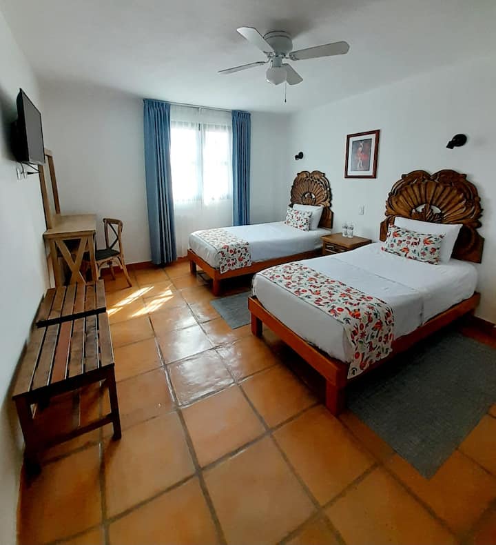 Hotel Room With Free Parking - San Miguel de Allende