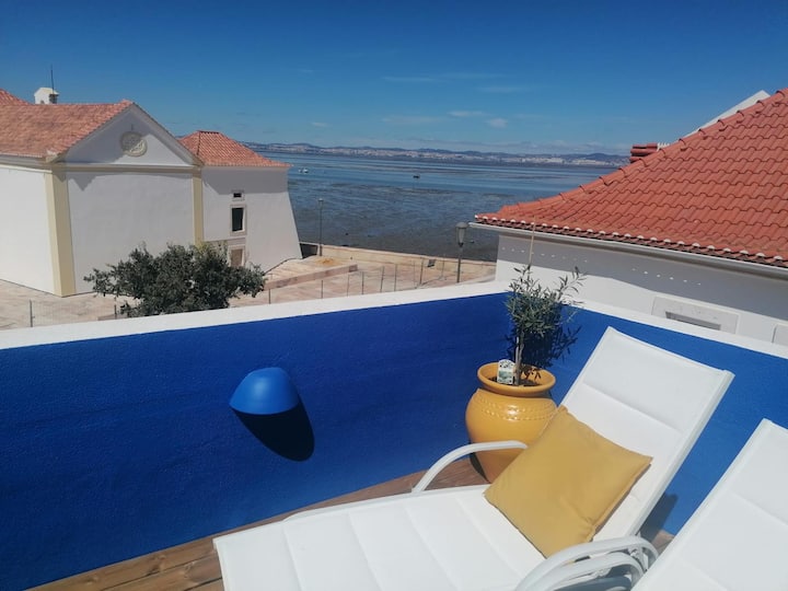 Blue Terrace - Samora Correia