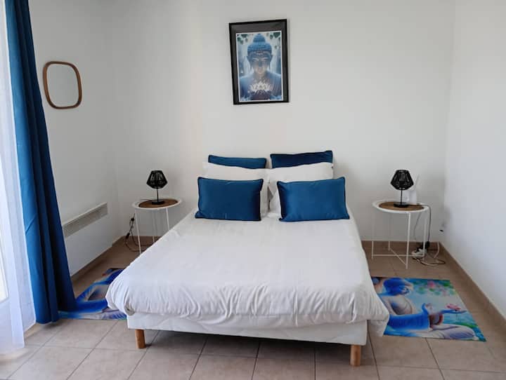 C210 Studio 10min Disneyland Paris Parking Et Wifi - ibis budget Marne la Vallée