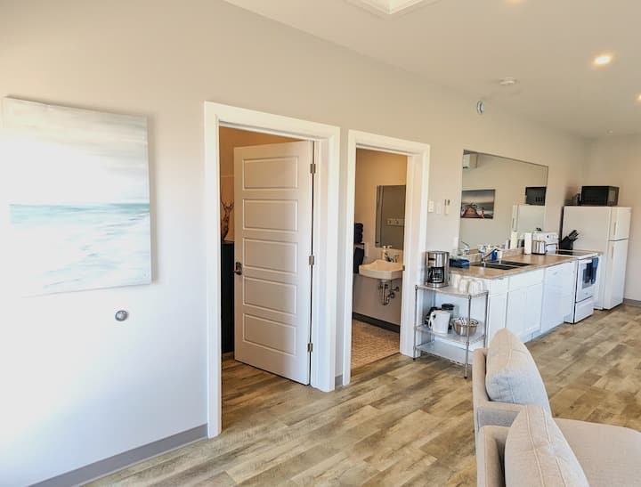 Lux Studio Flat @ Cape Breton Villas - Inverness