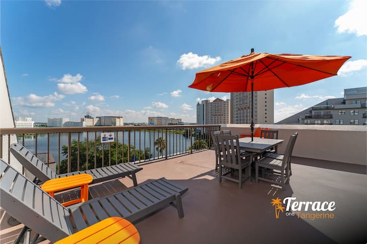 Modern 2bed/2bath Home W/private Terrace & Kitchen - Orlando