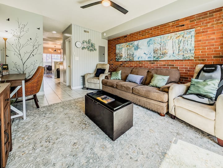 Nov 28% Off L 2br Condo Near Pkwy | Free Parking - Pigeon Forge