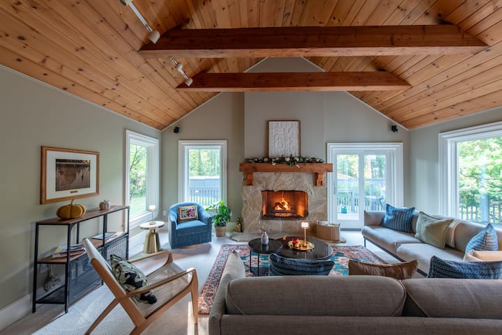 Ann Arbor Retreat With Hot Tub - Ann Arbor, MI