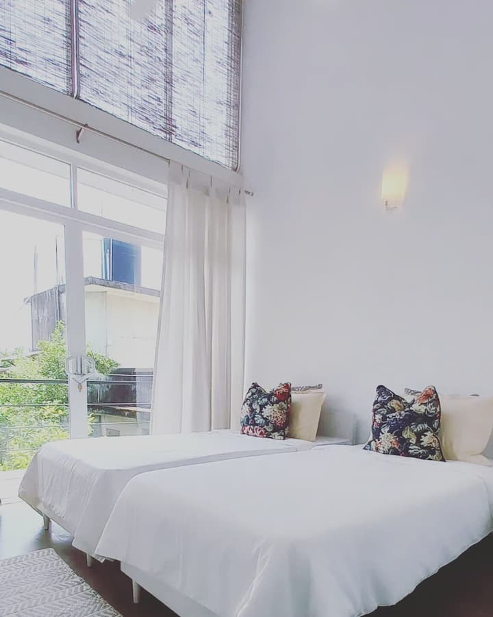 Shalom Residence - 15 Min To The Beach - Colombo