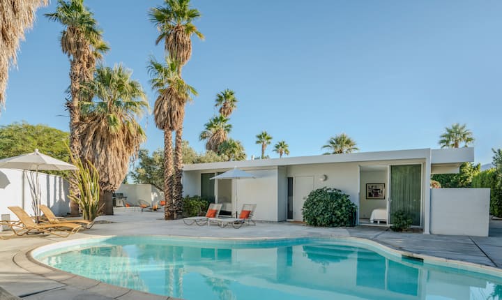 Wexler Steel House · Hepburn Hideaway - Palm Springs, CA