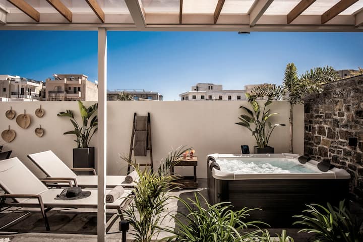 Icos City 1. Luxury Central Apartment - Chersonisos