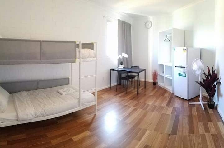 Private Room In Adelaide Cbd At Chinatown - Adelaide