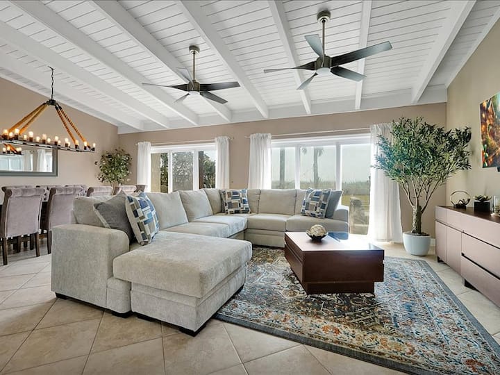 Luxury Villa Beachfront + Private Pool & Bbq - Cocoa Beach