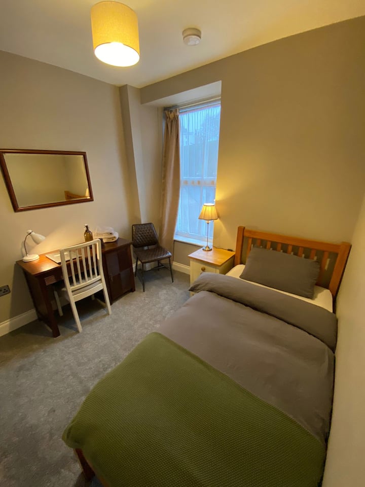 Cosy Single Room - Cork