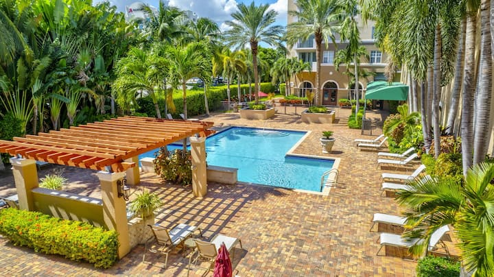 Beautiful Fully Furnished Unit West Palm Beach - West Palm Beach, FL