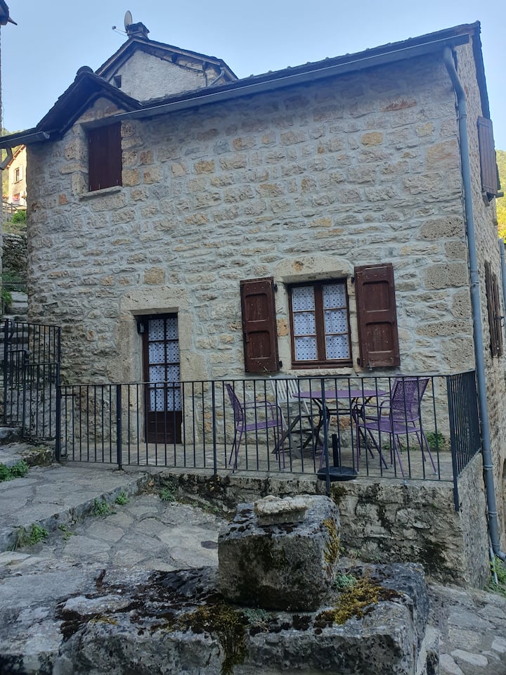 Gîte "Les Osiers" 4 Pers, Saint Chély Du Tarn - Sainte-Énimie