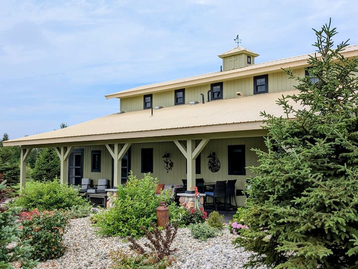 Thyme Out Barn - Leland, MI