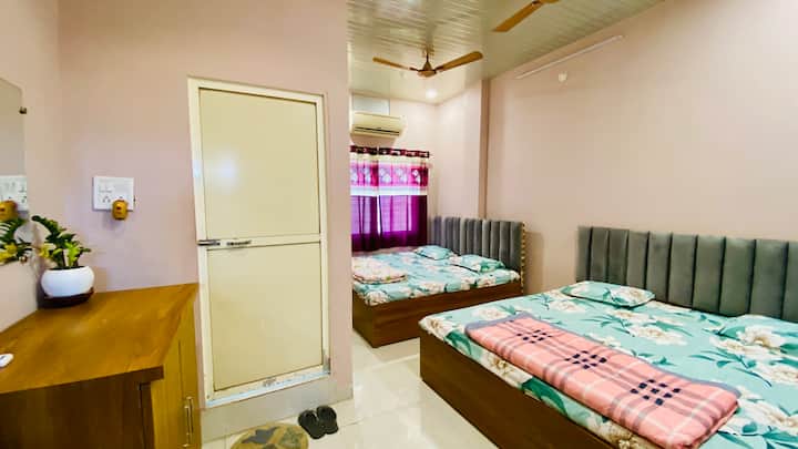 Shivnandan Homestay
Near Mahakaleshwar Temple - Ujjain