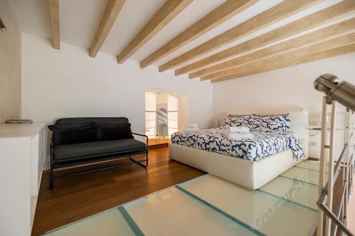 Loft Tadino A Pochi Passi Dal Duomo - Milan