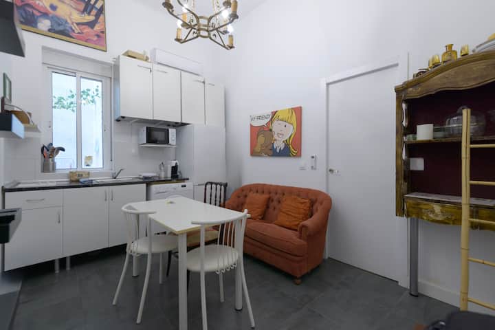 Flat With A Patio - Sol At 20 Min - Madrid