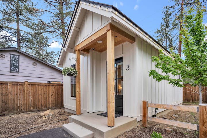 The Scout: Cottage 3 - Sisters, OR